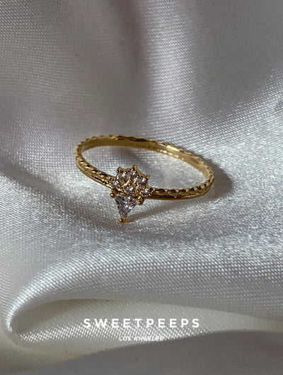 Queen Encrusted Ring – SP Inc.